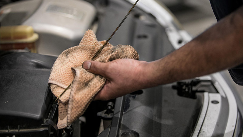 What causes dirty engine oil and is it a problem? | AutoGuru