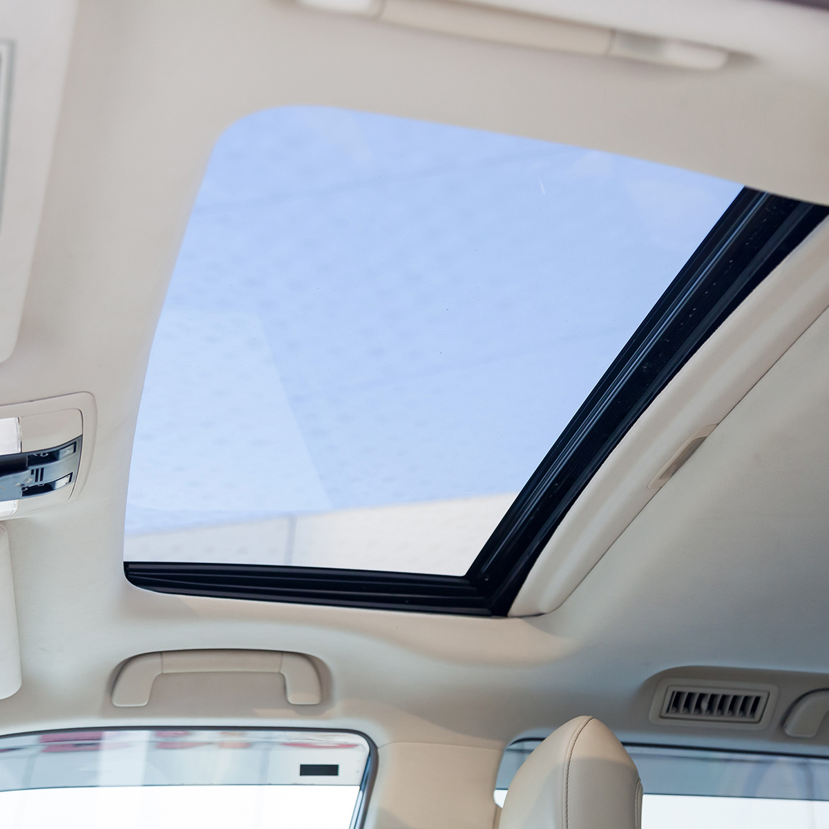 Holden Commodore sunroof repair | AutoGuru