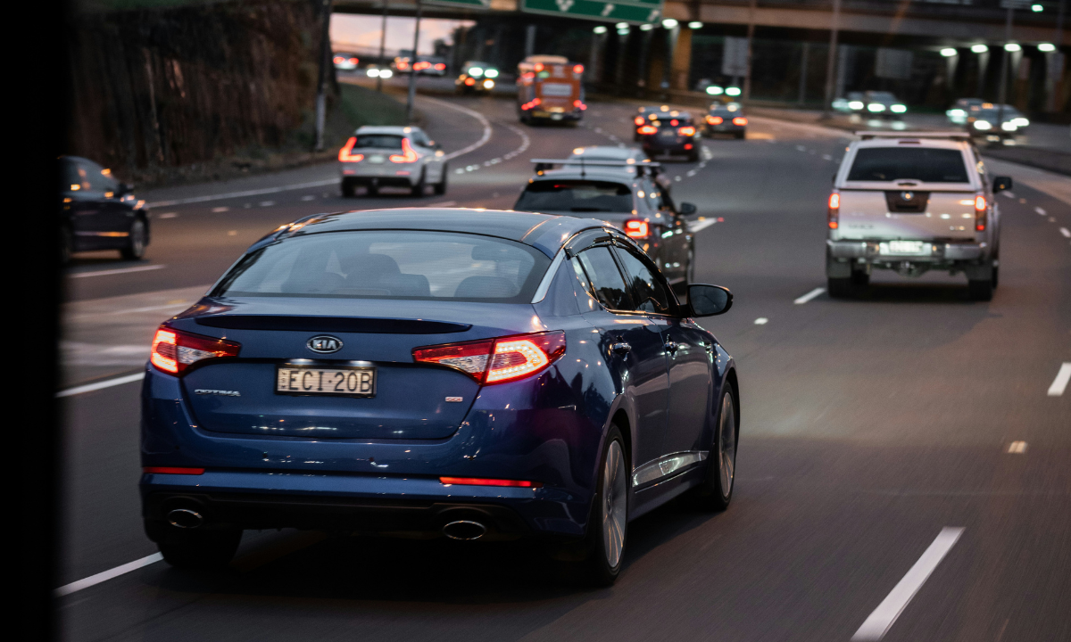 How To Safely Merge Lanes | AutoGuru How To Safely Merge Lanes | AutoGuru